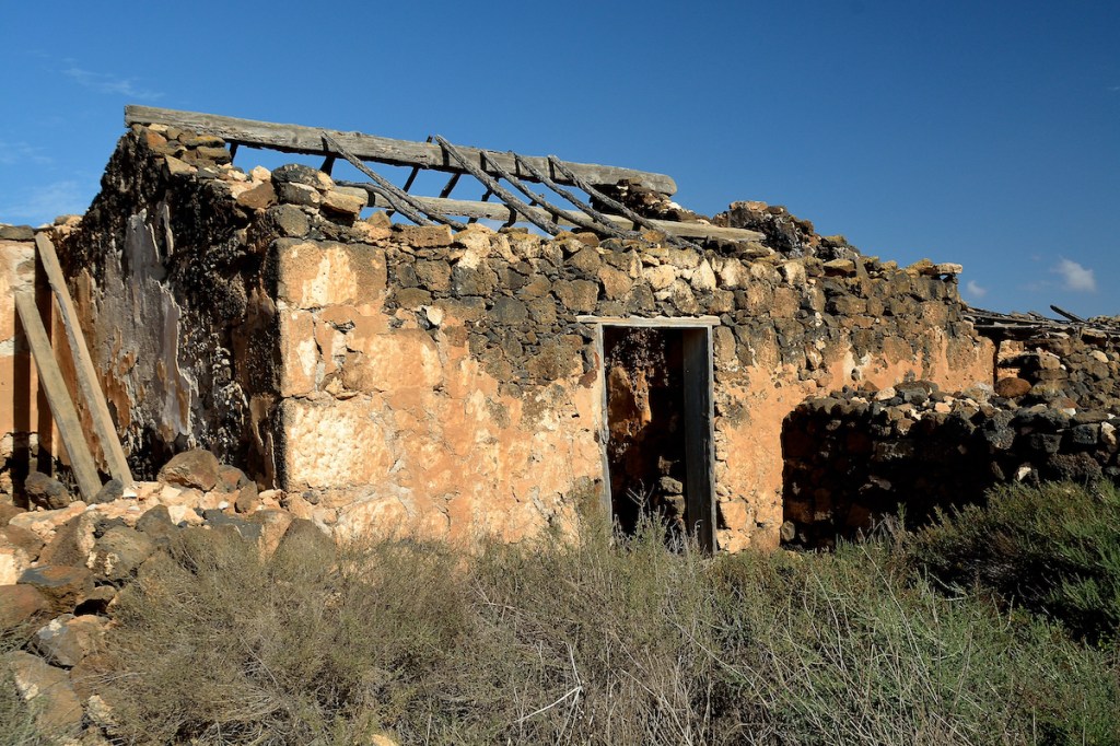 Don’t Let Them Fall! – a desert island protest – Isobel Blackthorn